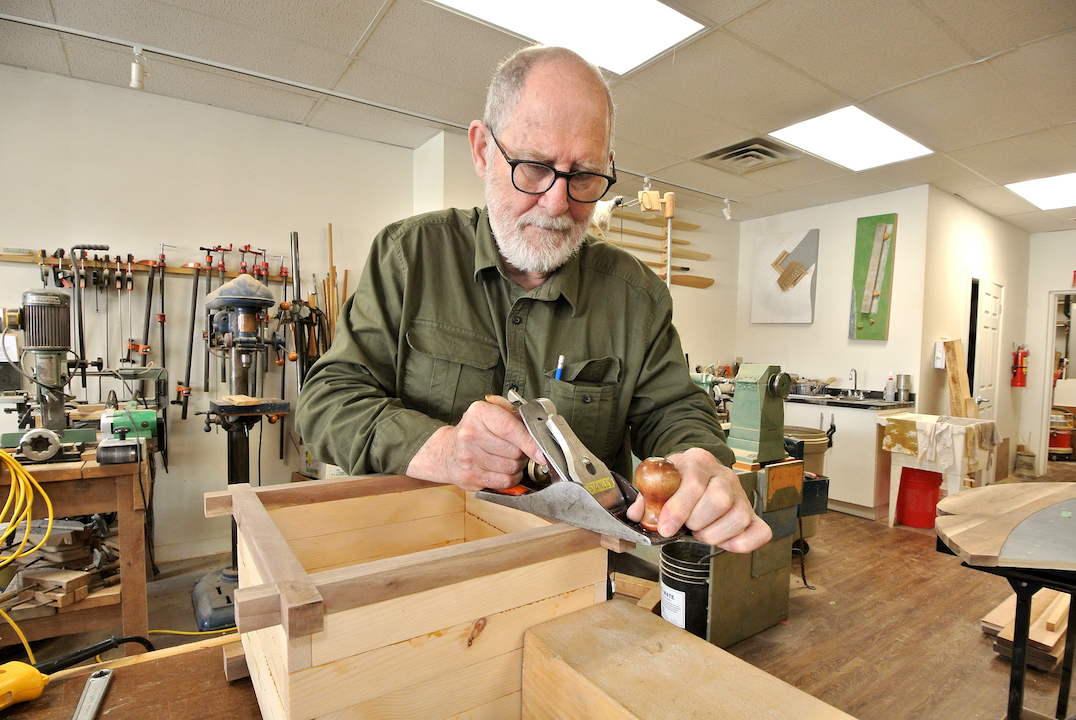 Artists in their Studio: Stephen Hogbin - Rrampt.